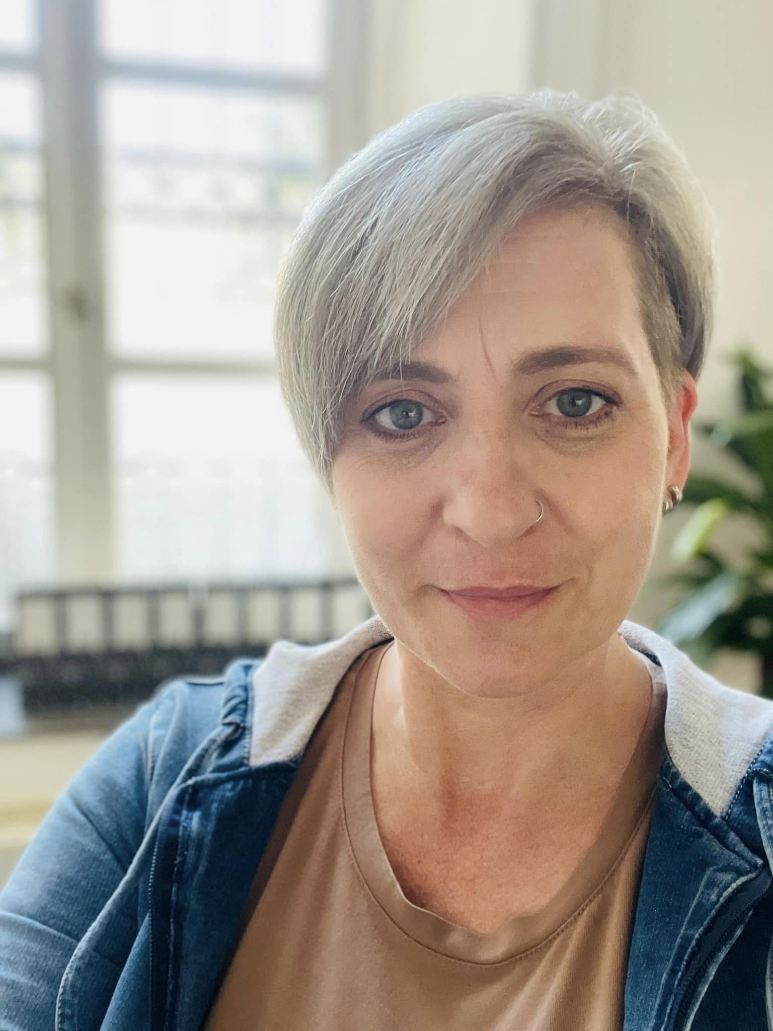 Szabó-Tóth Erzsébet virtuális asszisztens